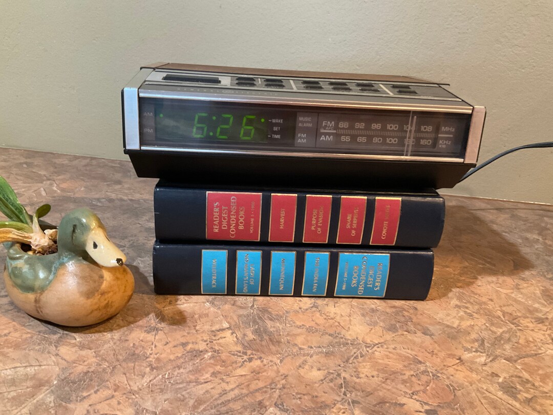 General Electric Clock, GE Digital AM/FM Alarm Clock Radio Model 7 ...
