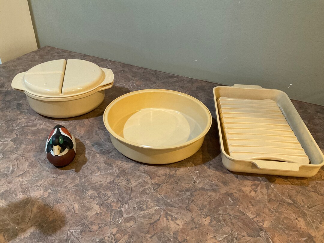 Regal Ware, Inc. 2 QT Casserole With Lid, Cake and Back Dish, Roast Pan ...