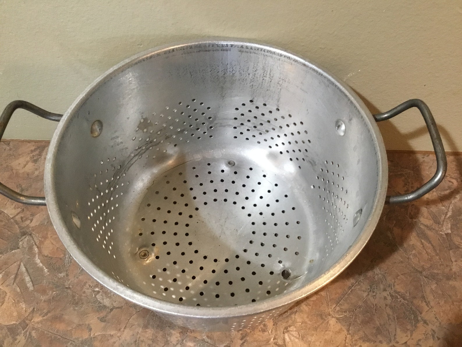 Aluminum Colander Green Bottom Silver Strainers Vintage - Etsy