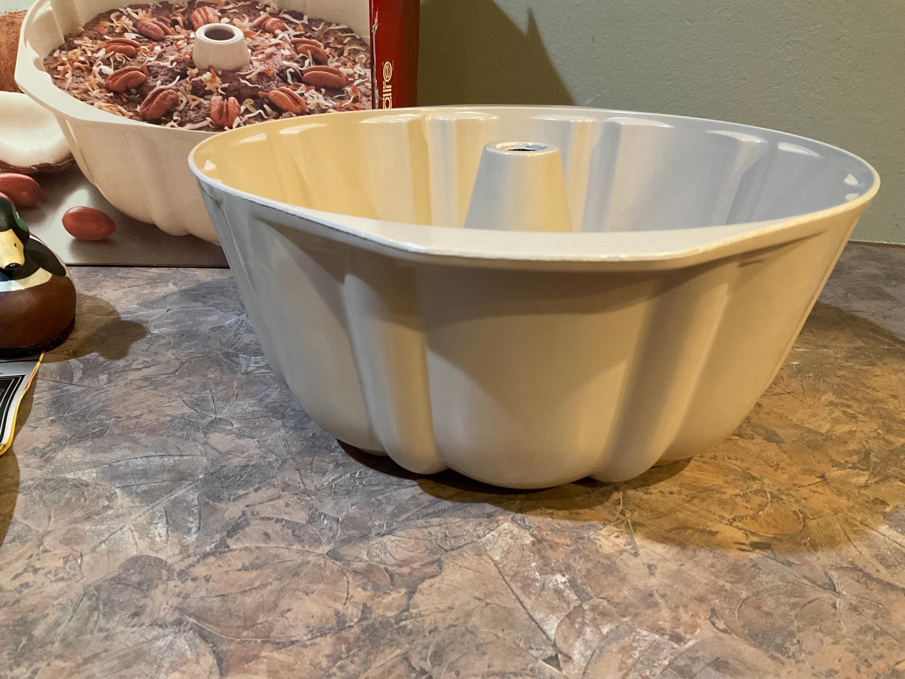 Anchor Ovenware Fluted Cake Pan Microware Microwave & Oven, 3 1/2 Qt ...