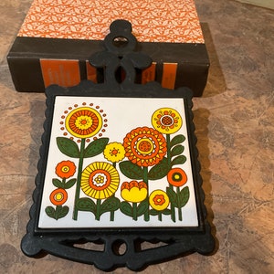 Trivet Tile Hot Plate 60's Bright Flowers, Cast Iron Coasters Hotplate ...