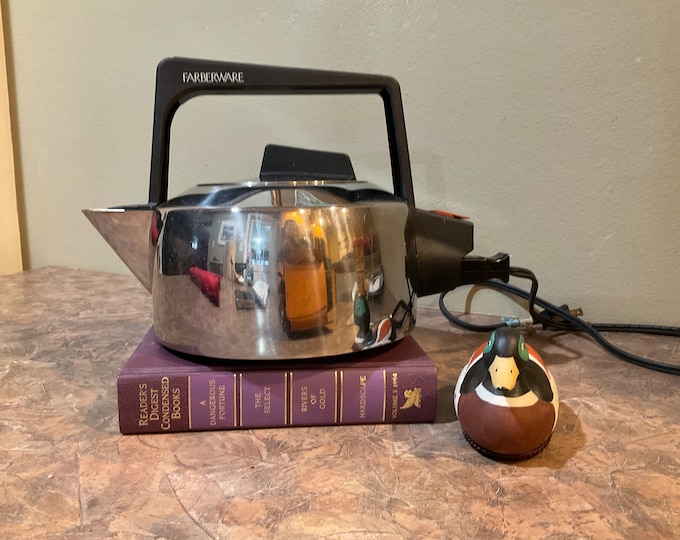 Farberware Fast and Efficient Stainless Steel Electric Kettle 1.5 Qt ...