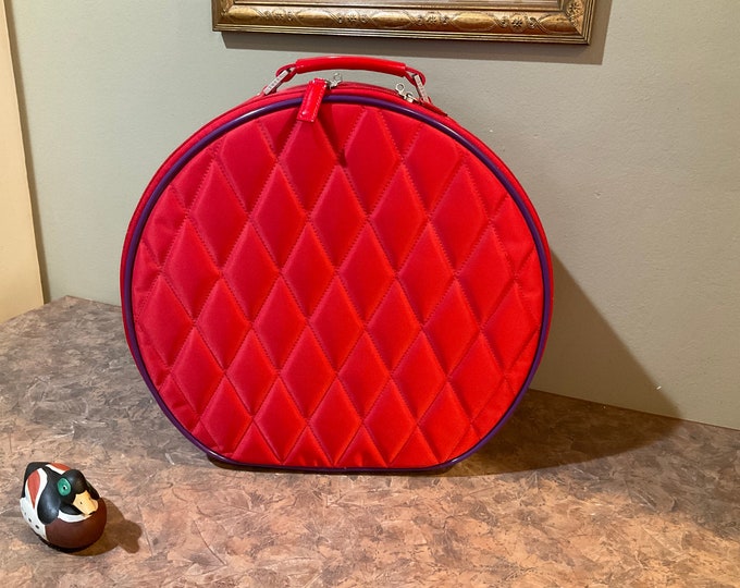 Red Hat Society, Swany Red and Purple Hat Box, Wig Box, Vintage Retro ...