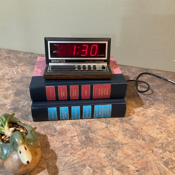 Spartus Apollo Model 1140 Alarm Clock - Etsy