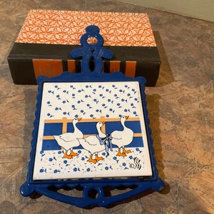 Trivet Tile Hot Plate 60's Bright Flowers, Cast Iron Coasters Hotplate ...