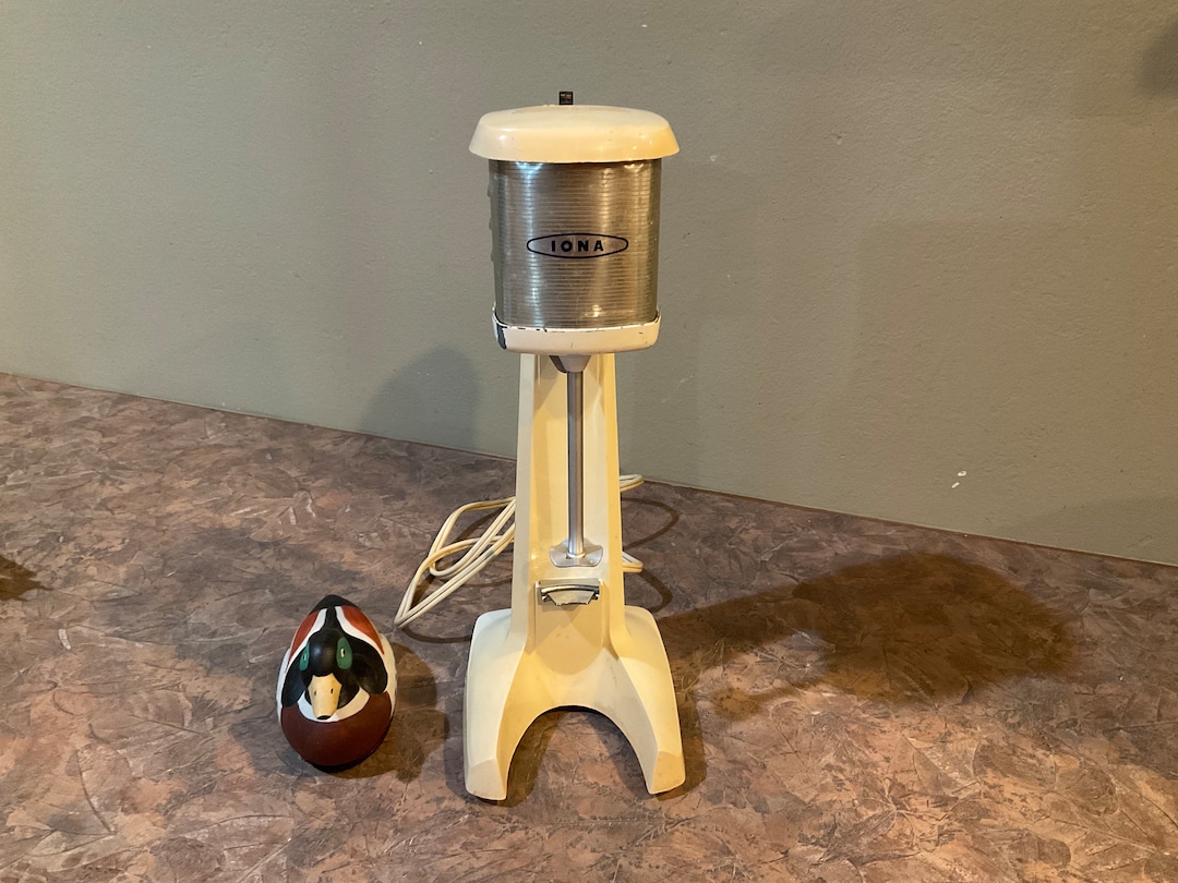 IONA Dairy Mixer Milkshake Maker 1967 Retro Milkshake Fountain Style ...