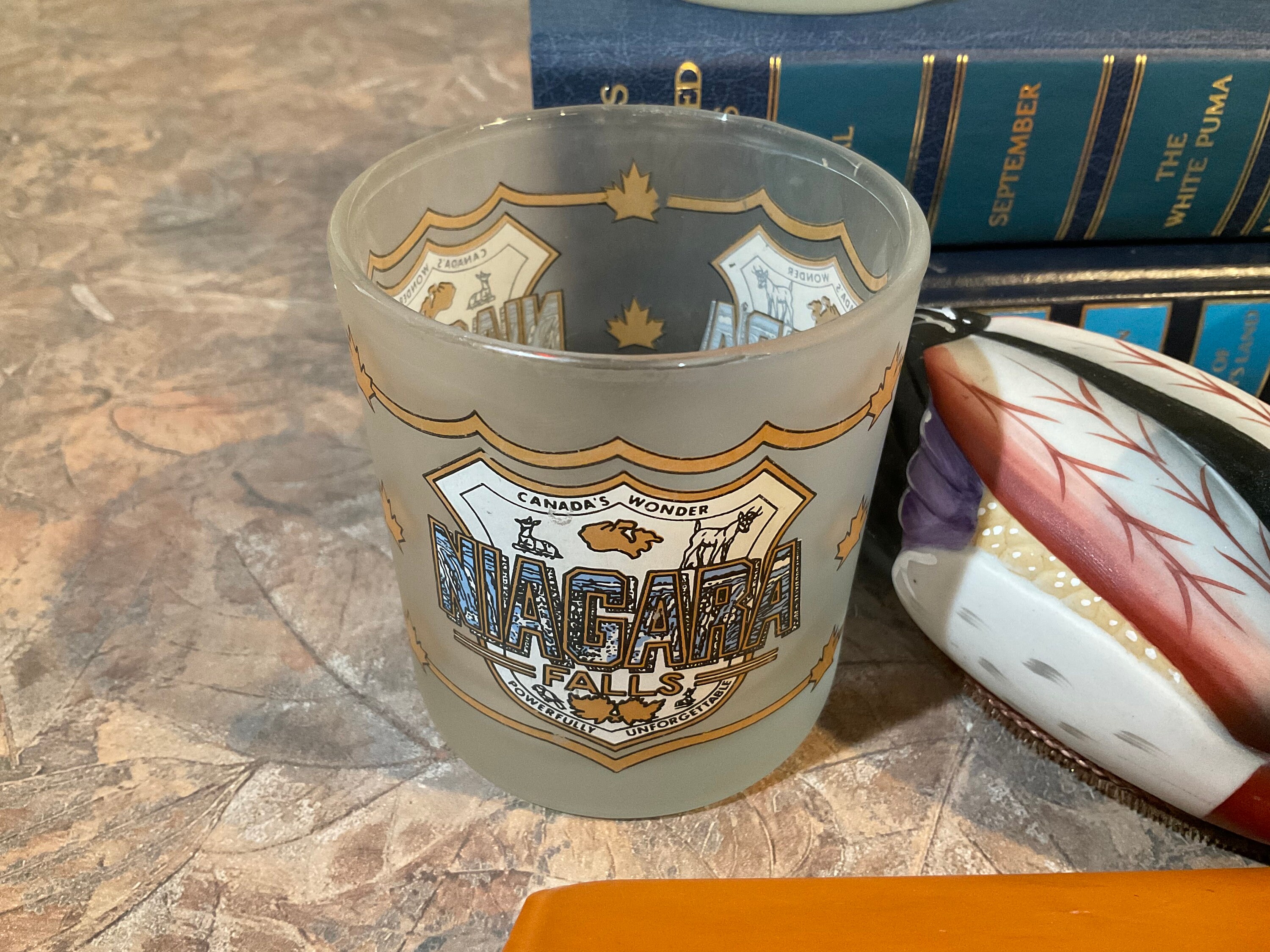 Niagara Falls Canada Souvenir Lowball Rock Drinking Glasses, Maple Leaf ...