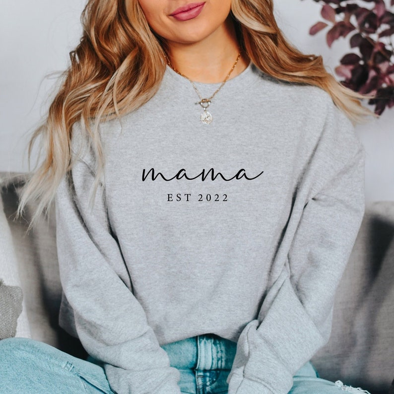 Mama Est Sweat-shirt Personalized Mom Sweater - Etsy Canada