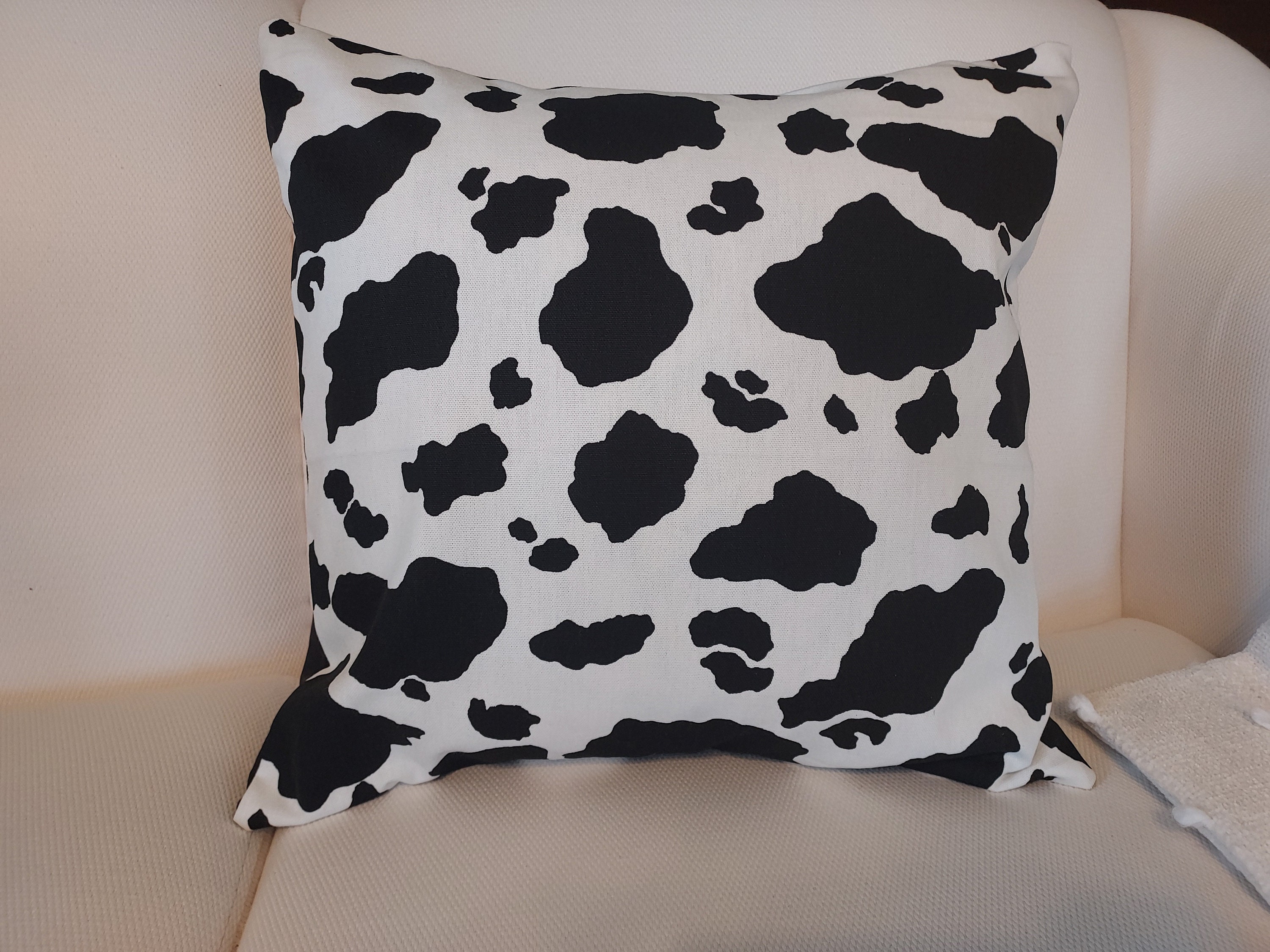 Black and White Cow Print Envelope Style Pillow Cushion Cover Fits ...