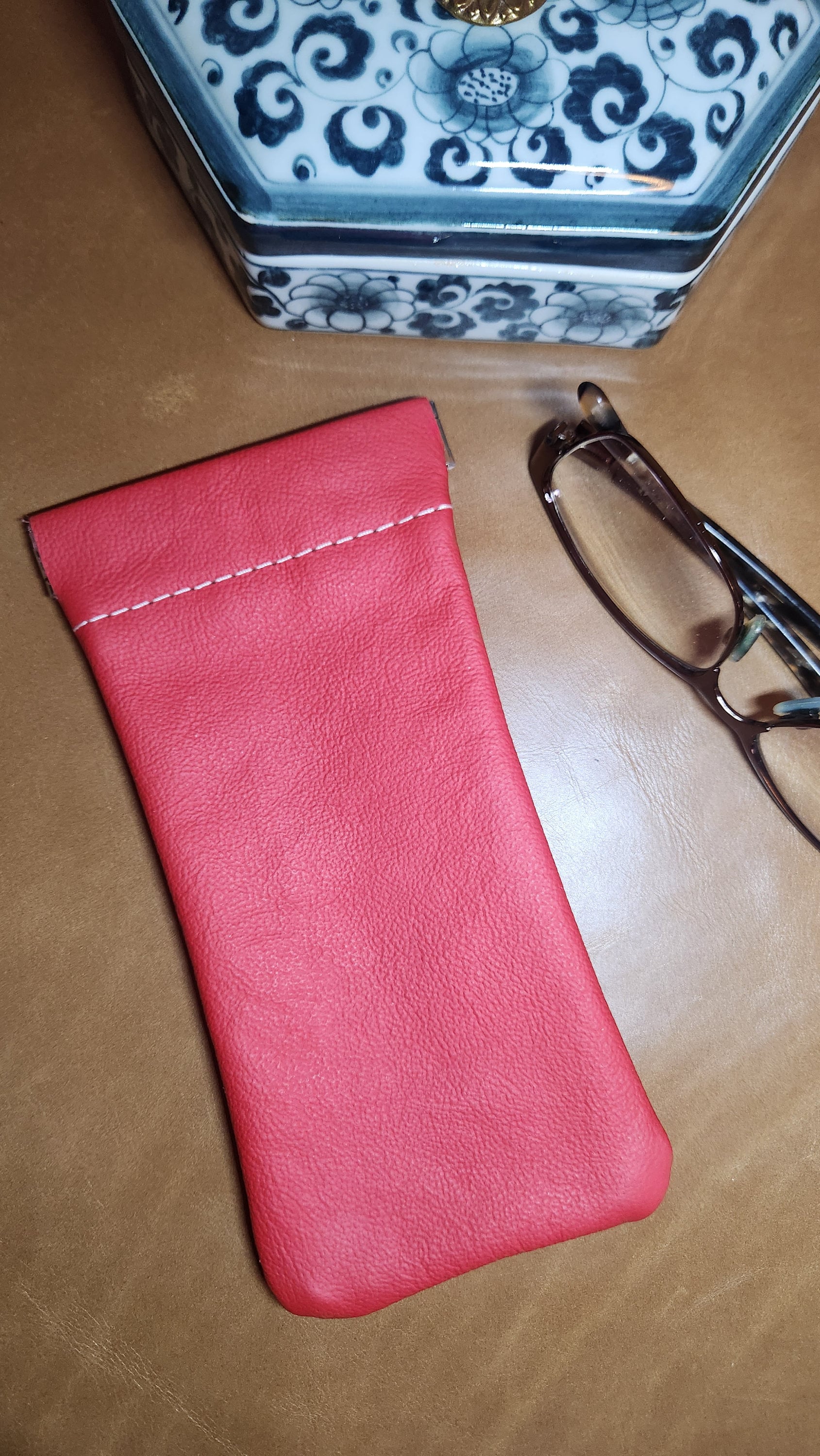 Genuine Leather Spring Top Glasses Case Squeeze Glasses Case Snap Top ...