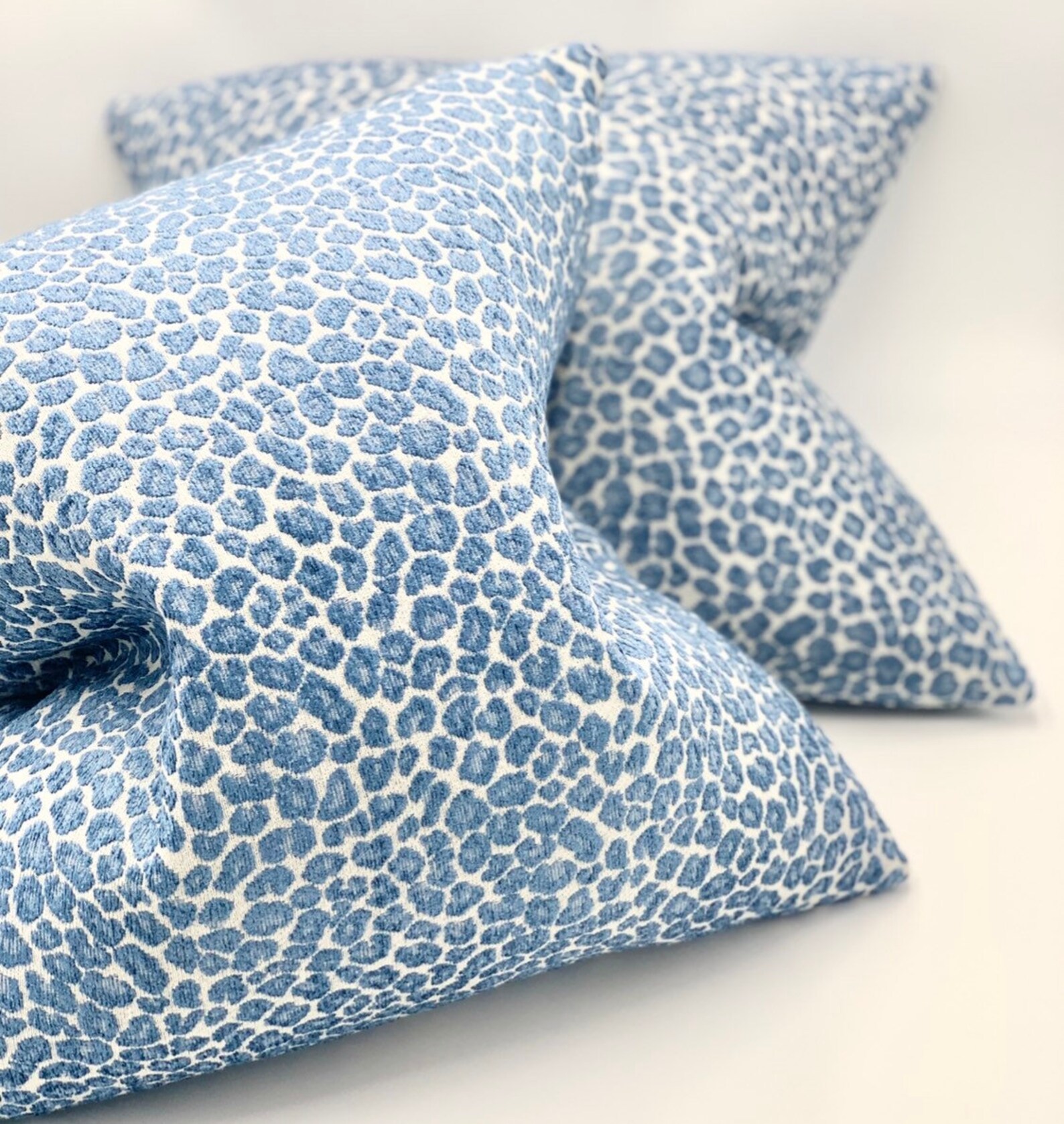 Blue Cheetah Throw Pillow Cover, Decorative Pillow Cover Chinoiserie ...