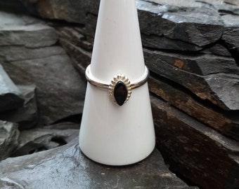 Whitby Jet Ring | Etsy