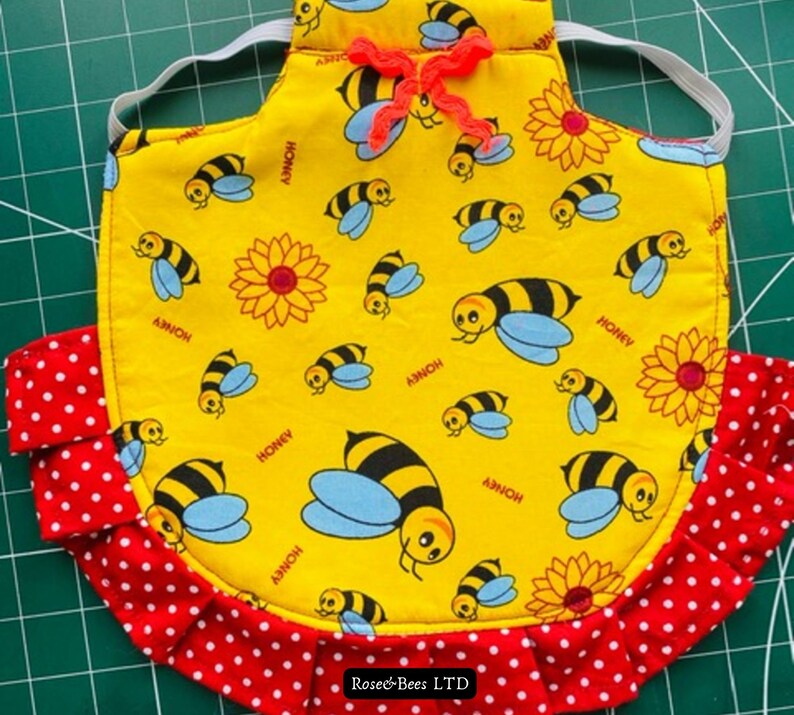 Quilted Ruffled Hen Apron | CHICKEN SADDLE | Poultry Apron | Hen ...