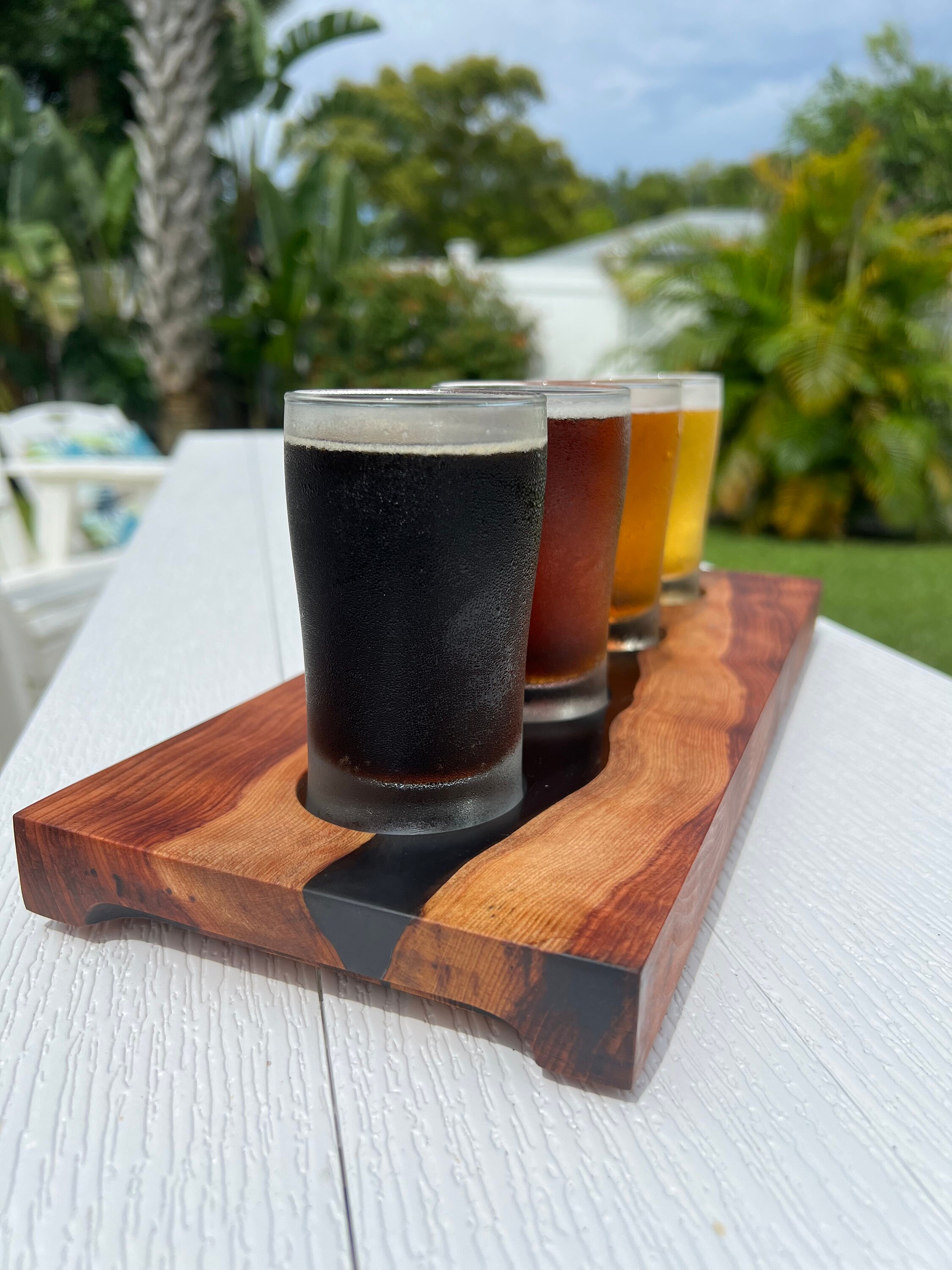 Epoxy Resin and Redwood Beer Flight Tray - Etsy