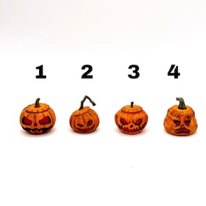 Miniature Halloween Pumpkin Lantern, Jack O' Lantern Dollhouse Decor - Etsy