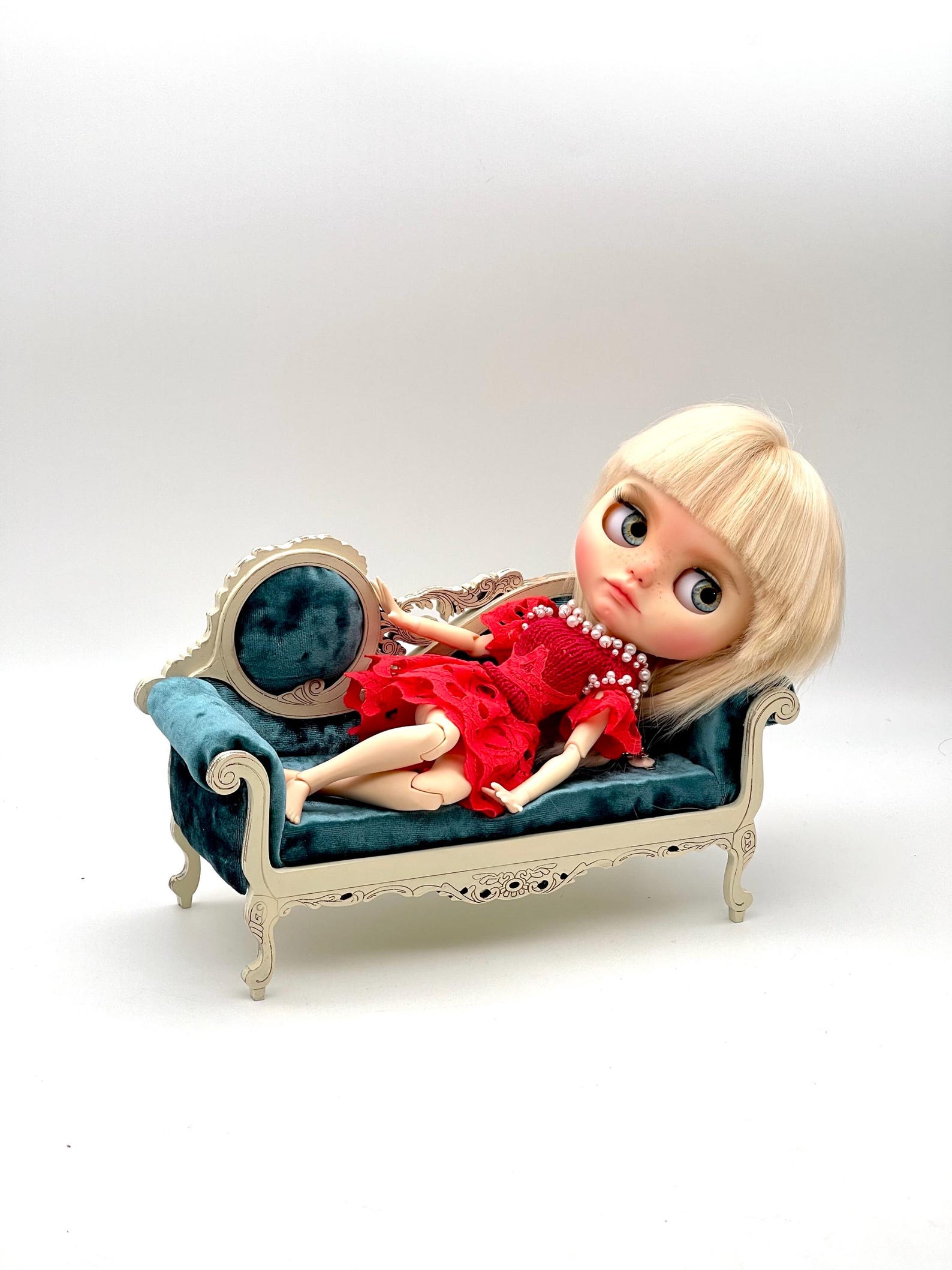 Miniature Couch for Dollhouse, Vintage Sofa for Doll, Roombox Furniture ...