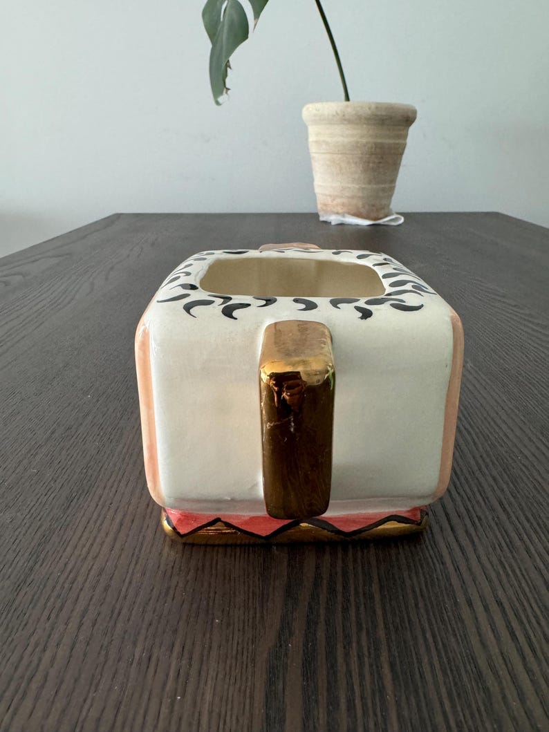 Vintage Face Teapot With Gold Details - Etsy
