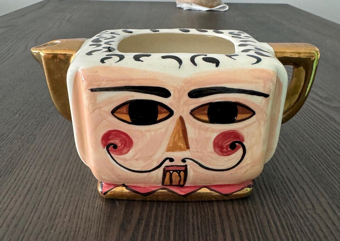 Vintage Face Teapot With Gold Details - Etsy