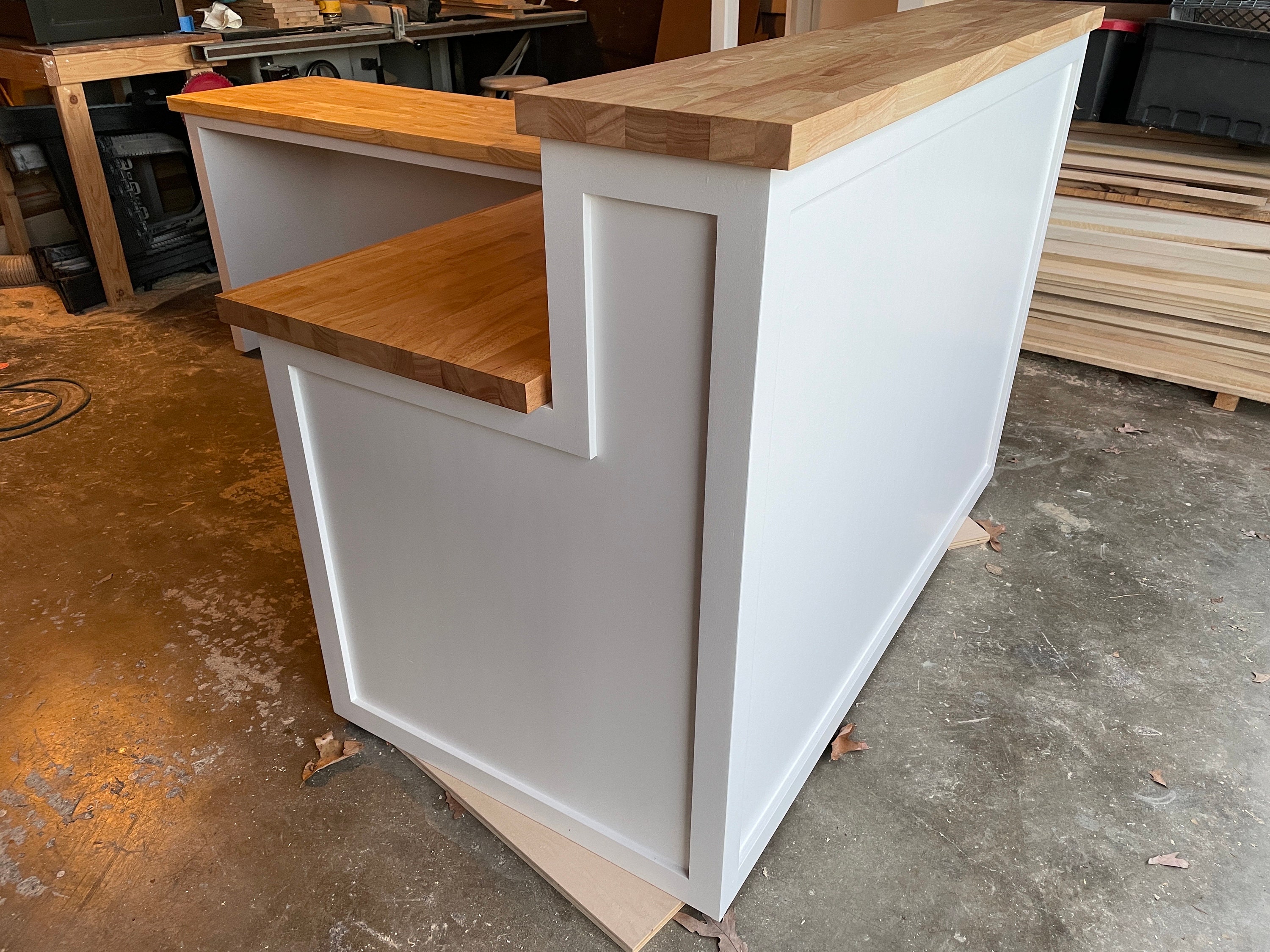 Reception Desk | Retail Counter | Office Space | Customer Check Out ...