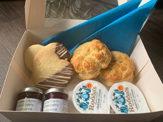 Afternoon Tea for 2 Cream Tea Treat Box - Etsy UK