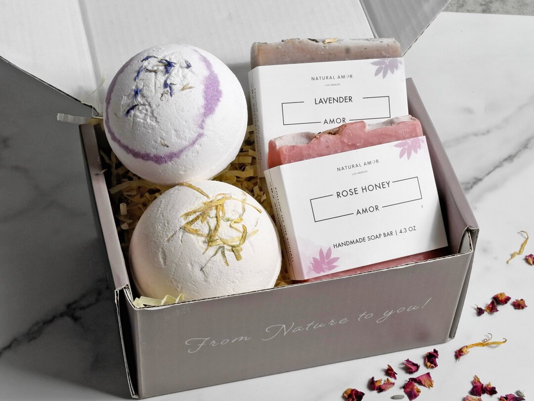 Blooming Bath Gift Box Birthday Gifts for Her Bath Bomb Gift Box ...