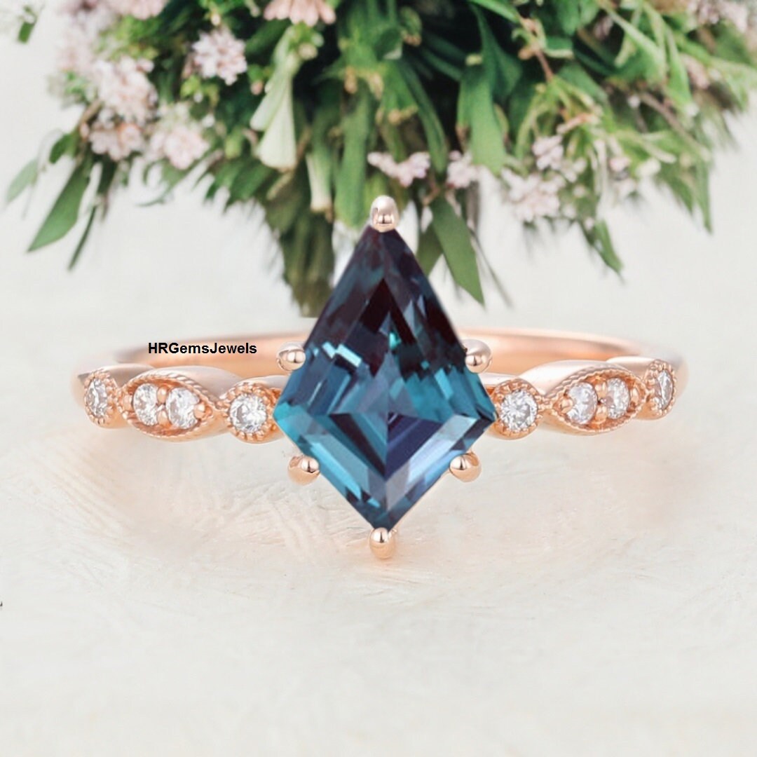 Alexandrite Ring Kite, Color Change Alexandrite, 925 Solid Silver or ...
