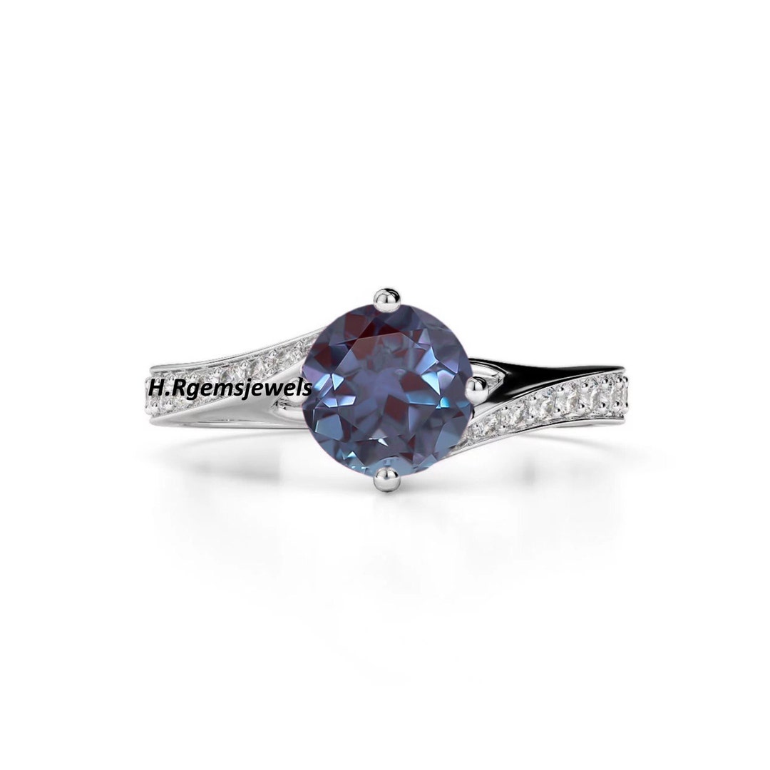 Alexandrite Ring, Round Cut Alexandrite Ring, Color Changing Stone ...
