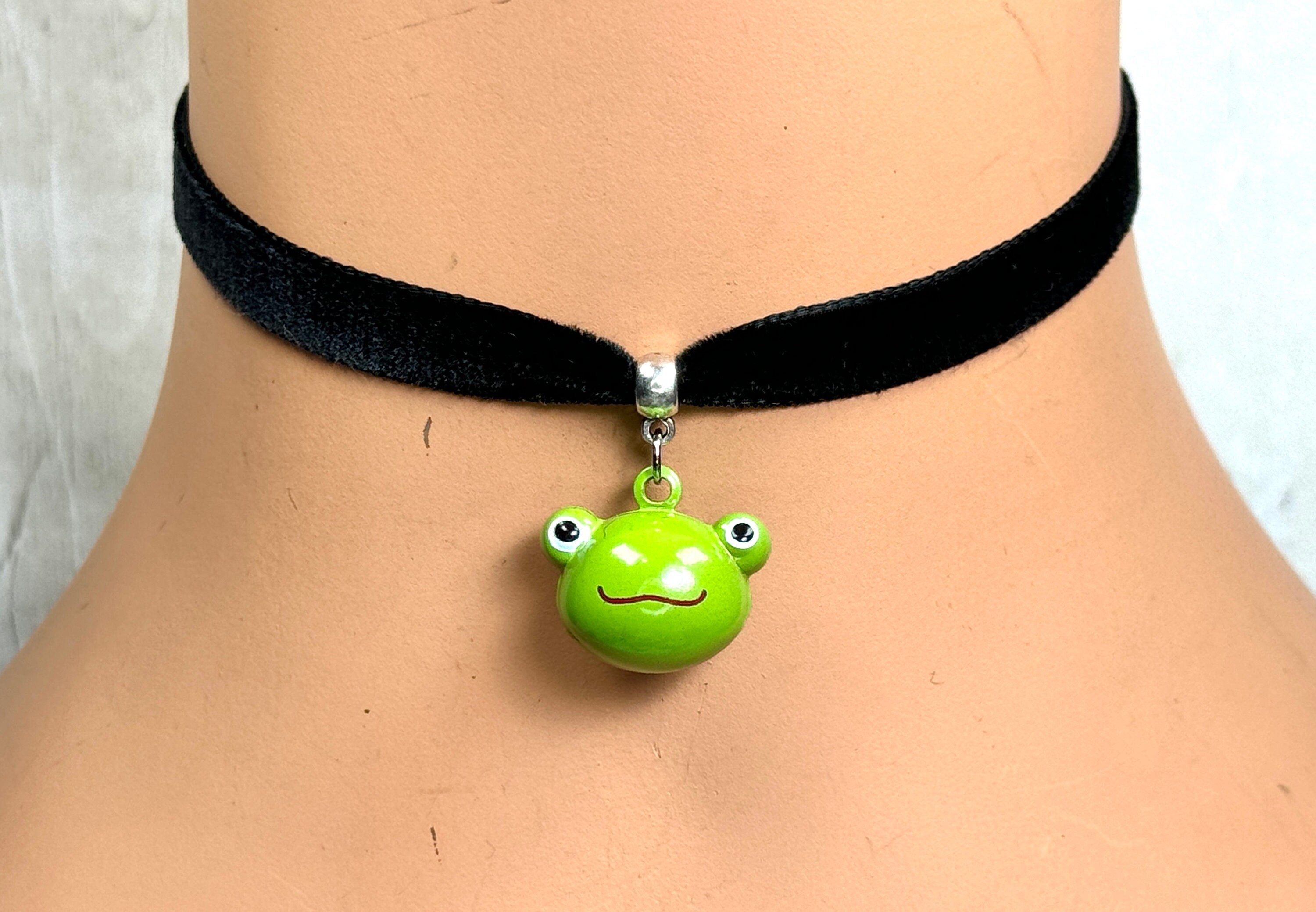 Choker with a bell store
