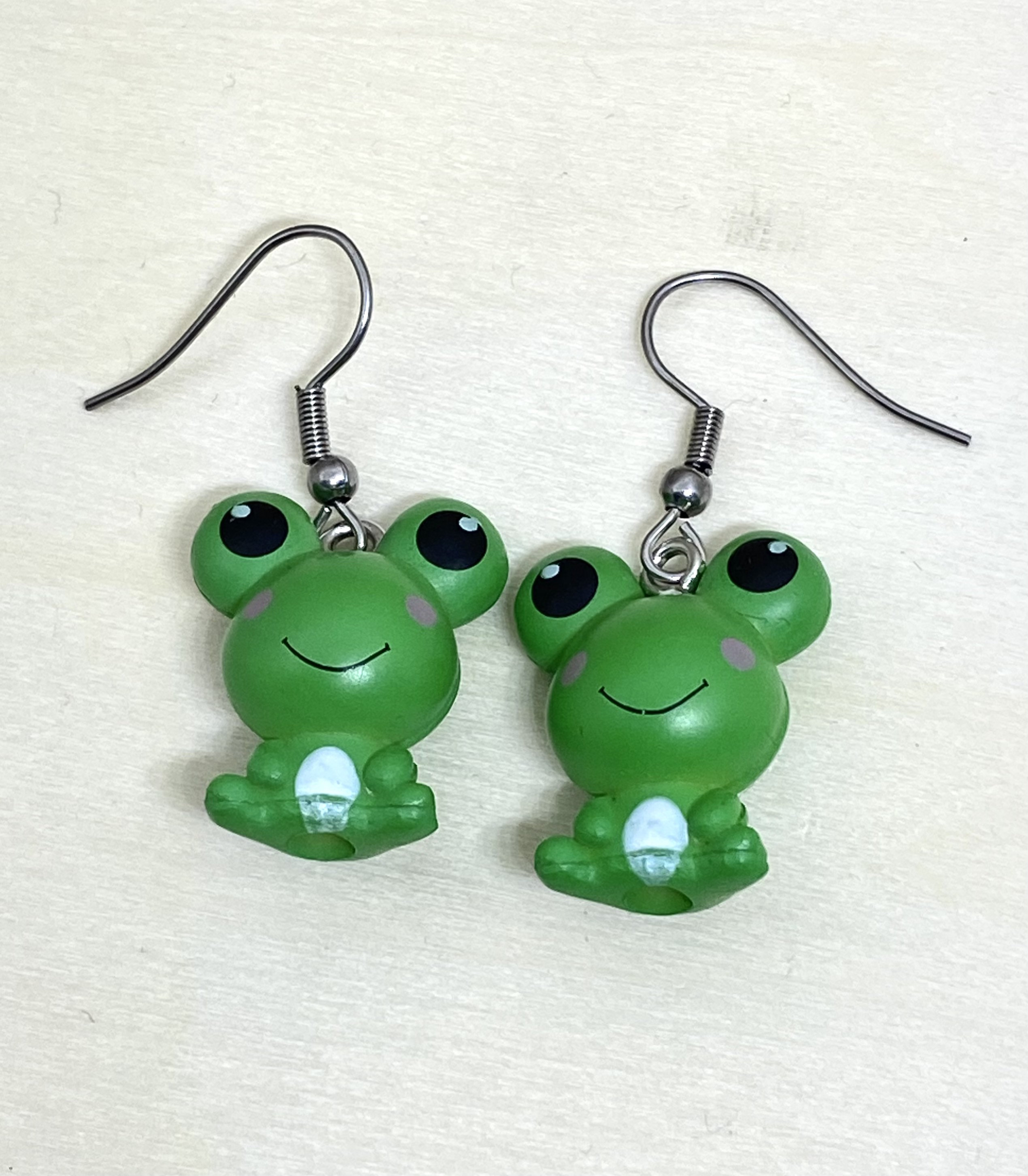 Pair Cute Resin Frog Froggy Earrings Fun Funky Kitsch Novelty Gift Goth ...