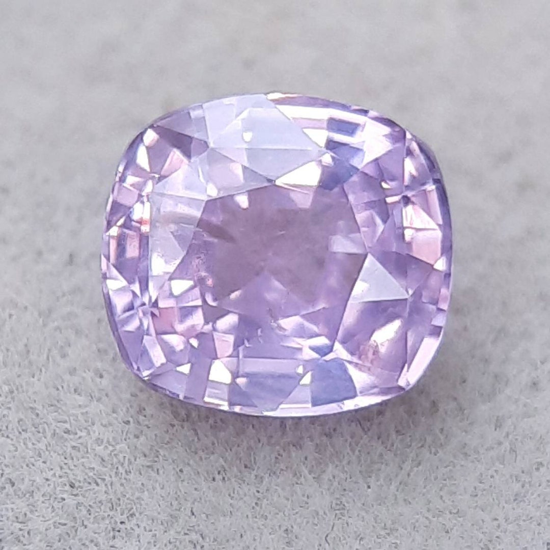 2 Carat Lavender Sapphire for Engagement Ring – Natural Lavender ...