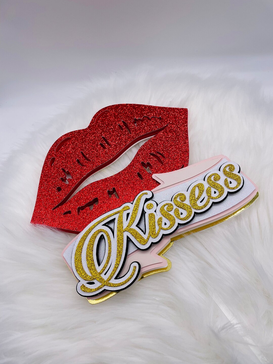 XL Lips Cake Topper With Name Banner - Etsy