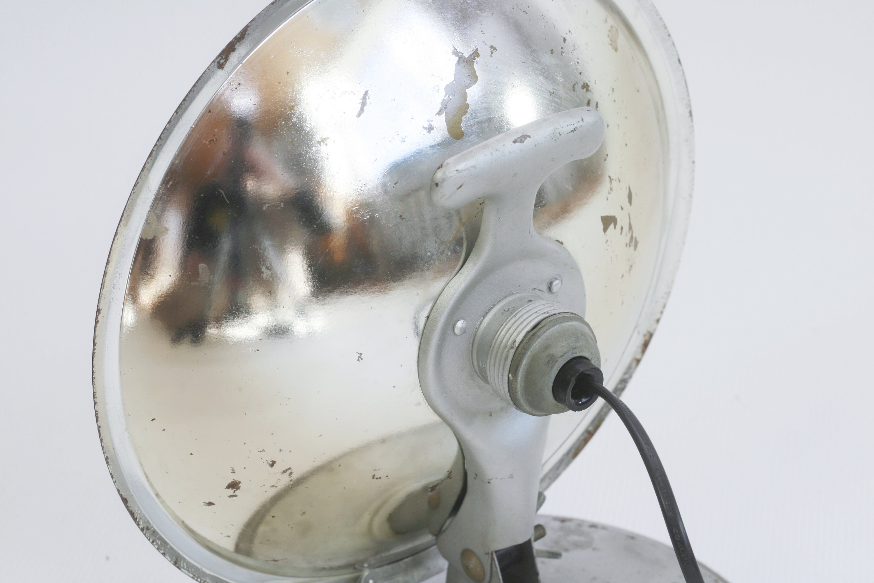 Vintage Soviet Heating Lamp With Shade - Soviet Desk Lamp | Antique ...