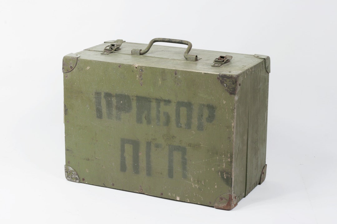 Vintage Industrial Green Wood Box With Handle, Soviet USSR Box With Lid ...