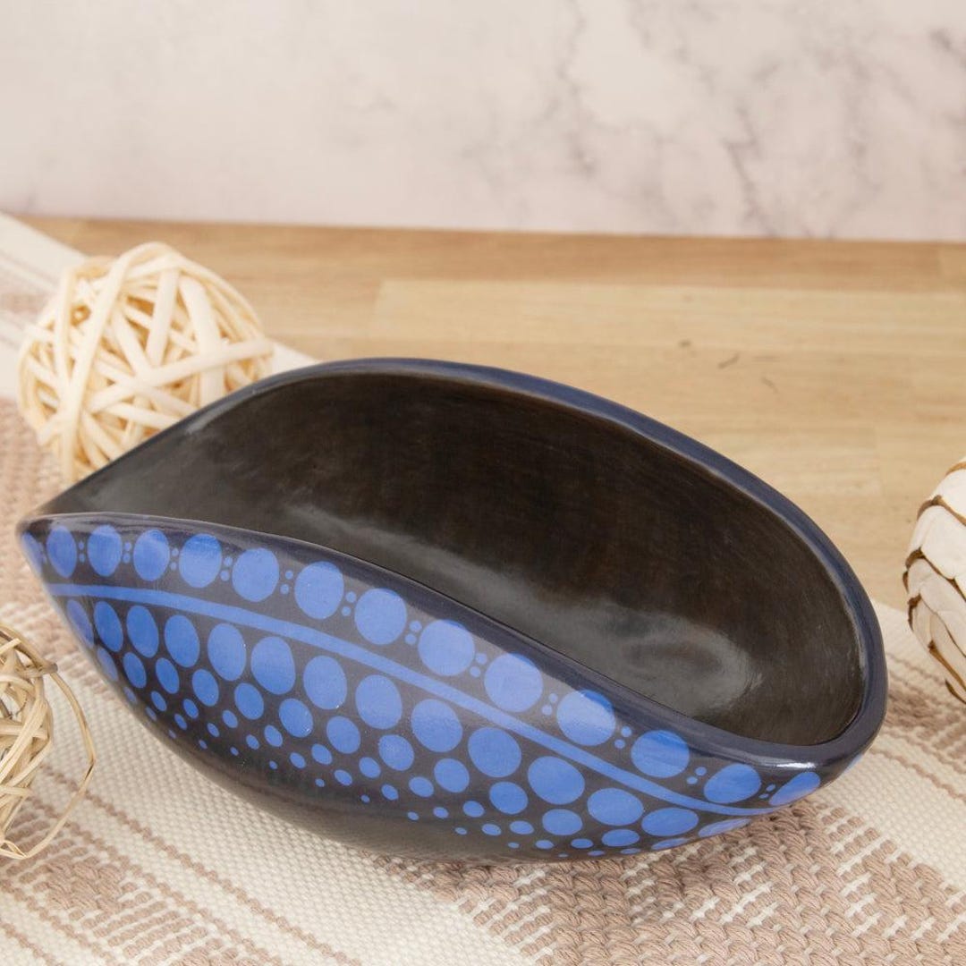 Zinapécuaro Concha Ceramic Bowl - Etsy