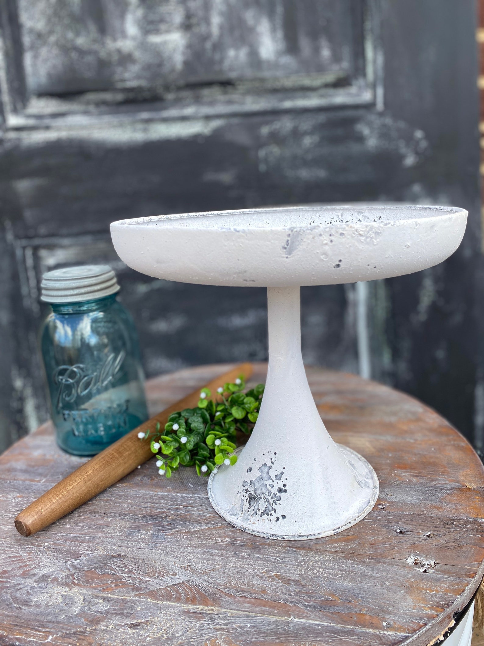 White Distressed Metal Stand Pedestal Stand Farmhouse - Etsy