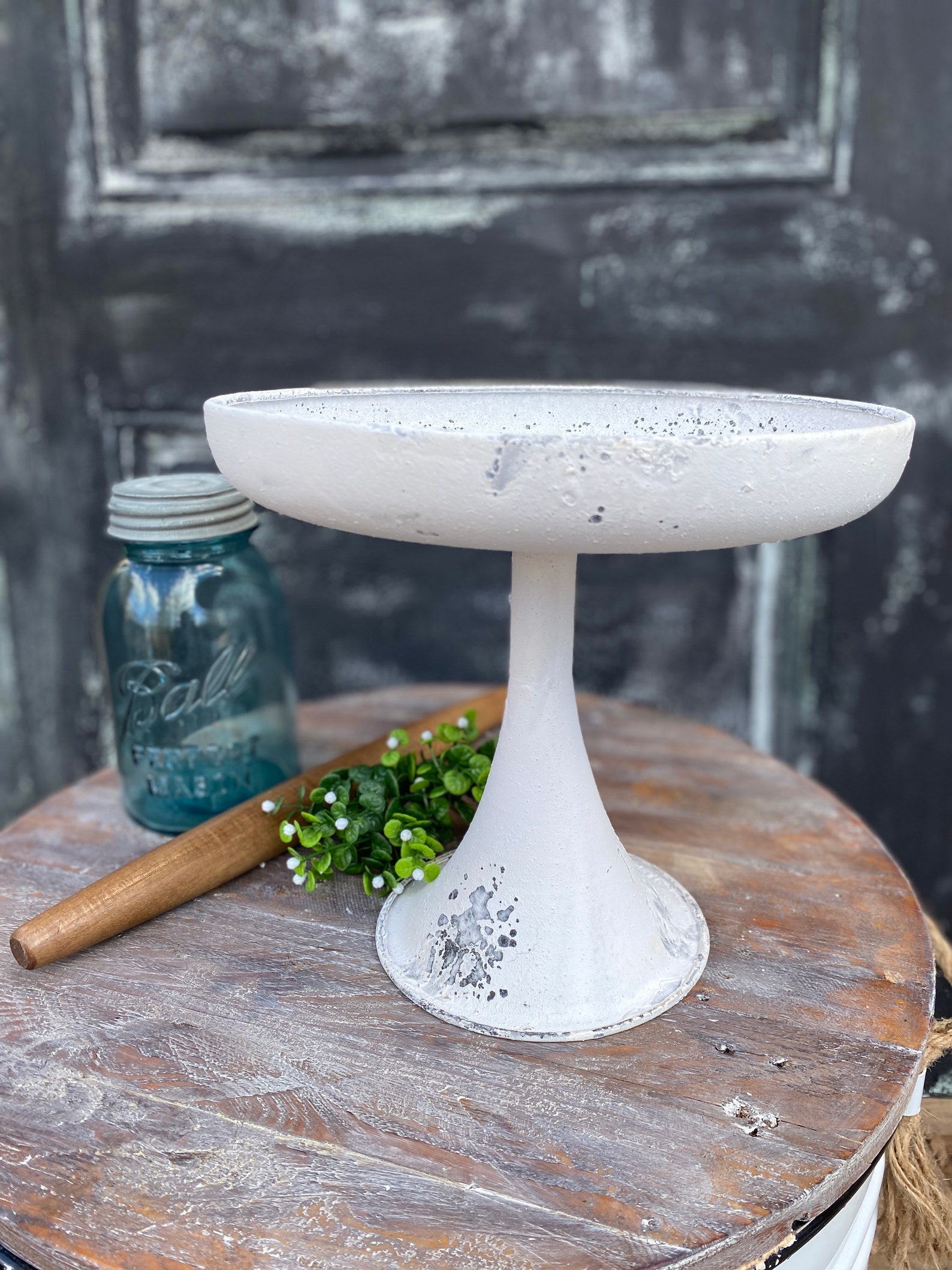 White Distressed Metal Stand Pedestal Stand Farmhouse - Etsy