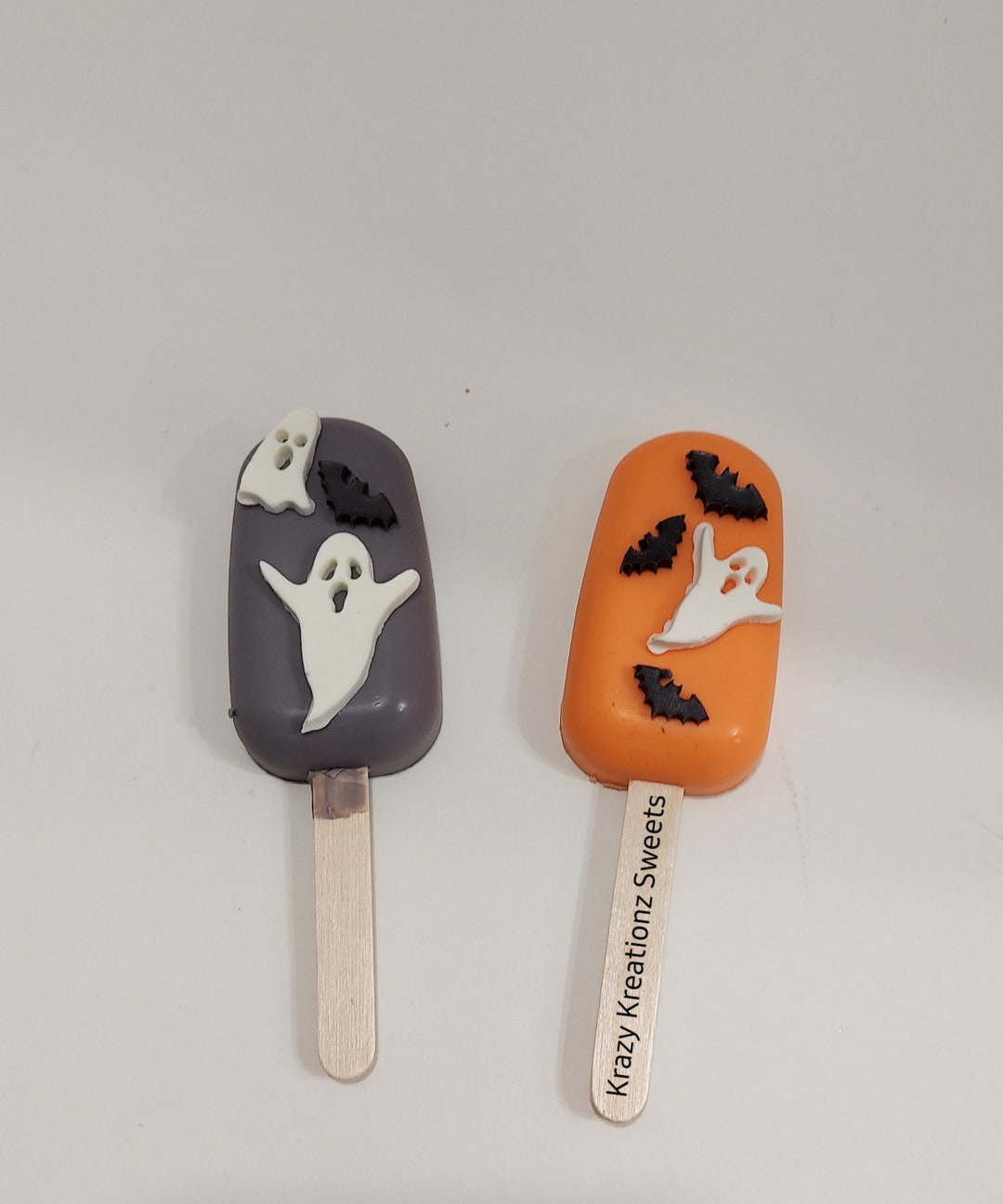 Spooky Halloween Cakesicles, Halloween Treat, Cakesicle, Ghosts, Bats ...