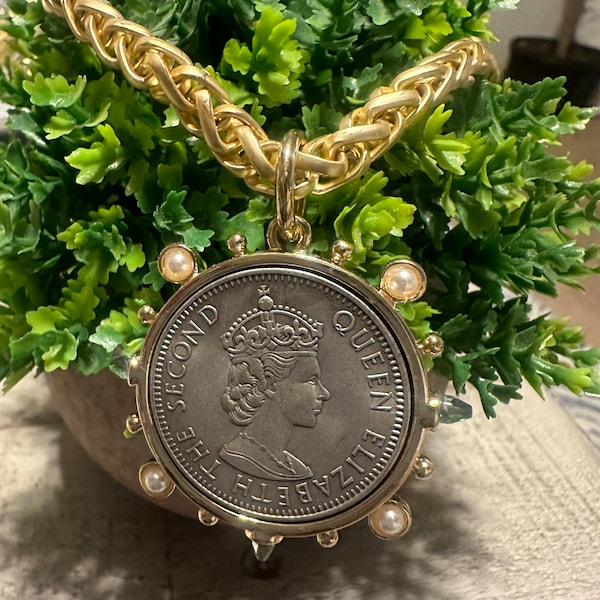 Queen Elizabeth Doll - Etsy