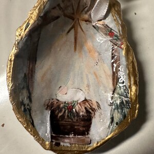 Baby Jesus in the Manger Oyster Ornament - Etsy
