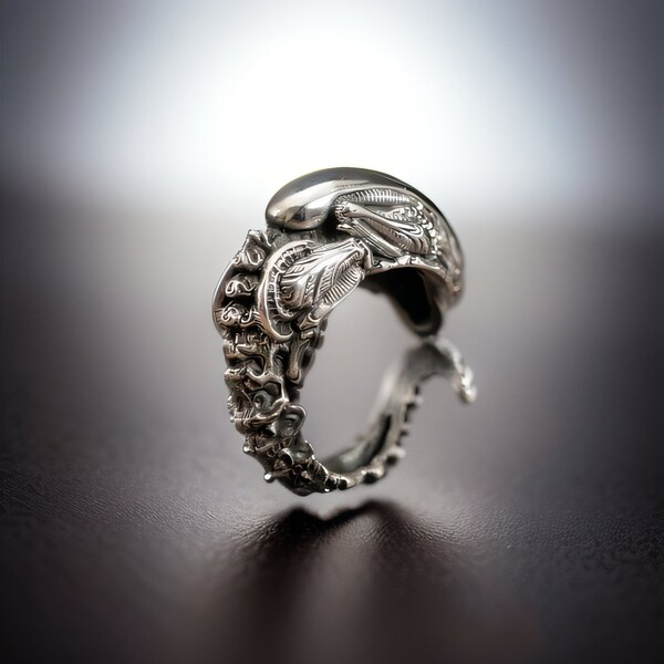Alien Ring - Etsy
