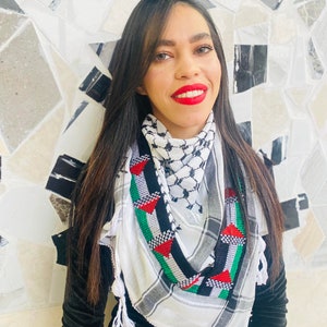 BACK IN STOCK Palestinian Kuffiyah With Flag Neck Scarf - Etsy