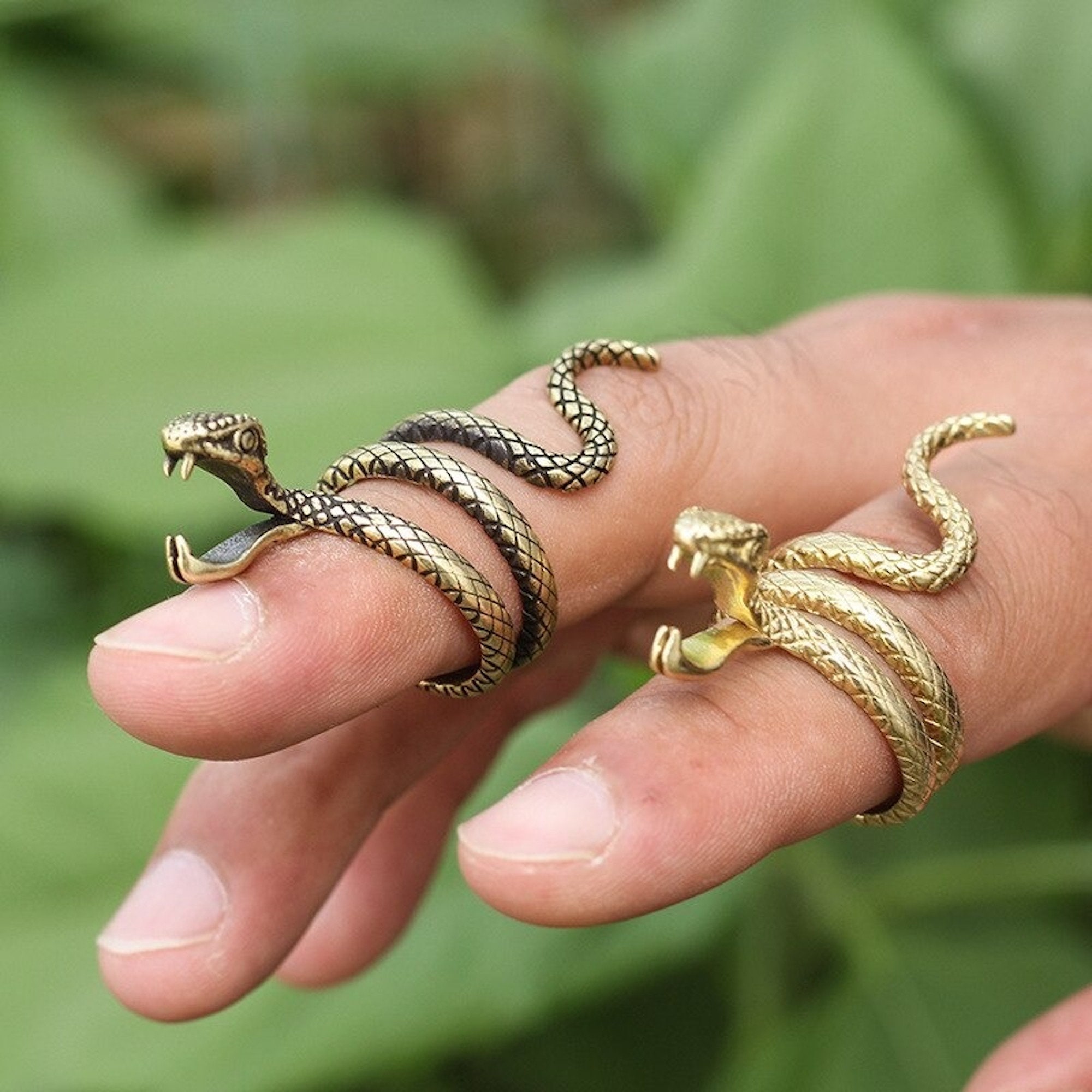 Creative Metal Finger Clip Cigarettes Holder Ring Rack Vintage | Etsy