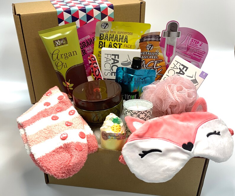 Pamper Hamper Girls Night In Treat Yourself Gift For Her Etsy pamper-hamper-girls-night-in-treat-yourself-gift-for-her-etsy