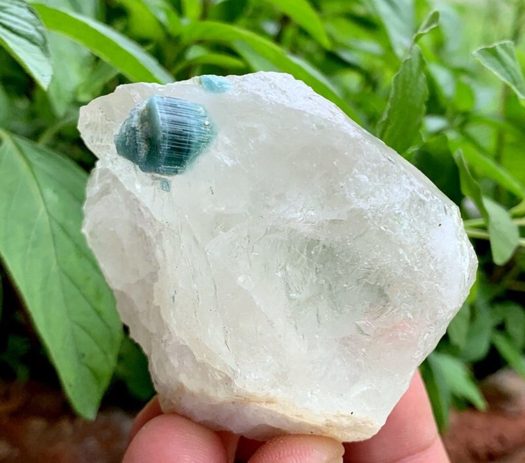 Natural Paraiba Tourmaline on Quartz ,tourmaline Cluster, Quartz ...