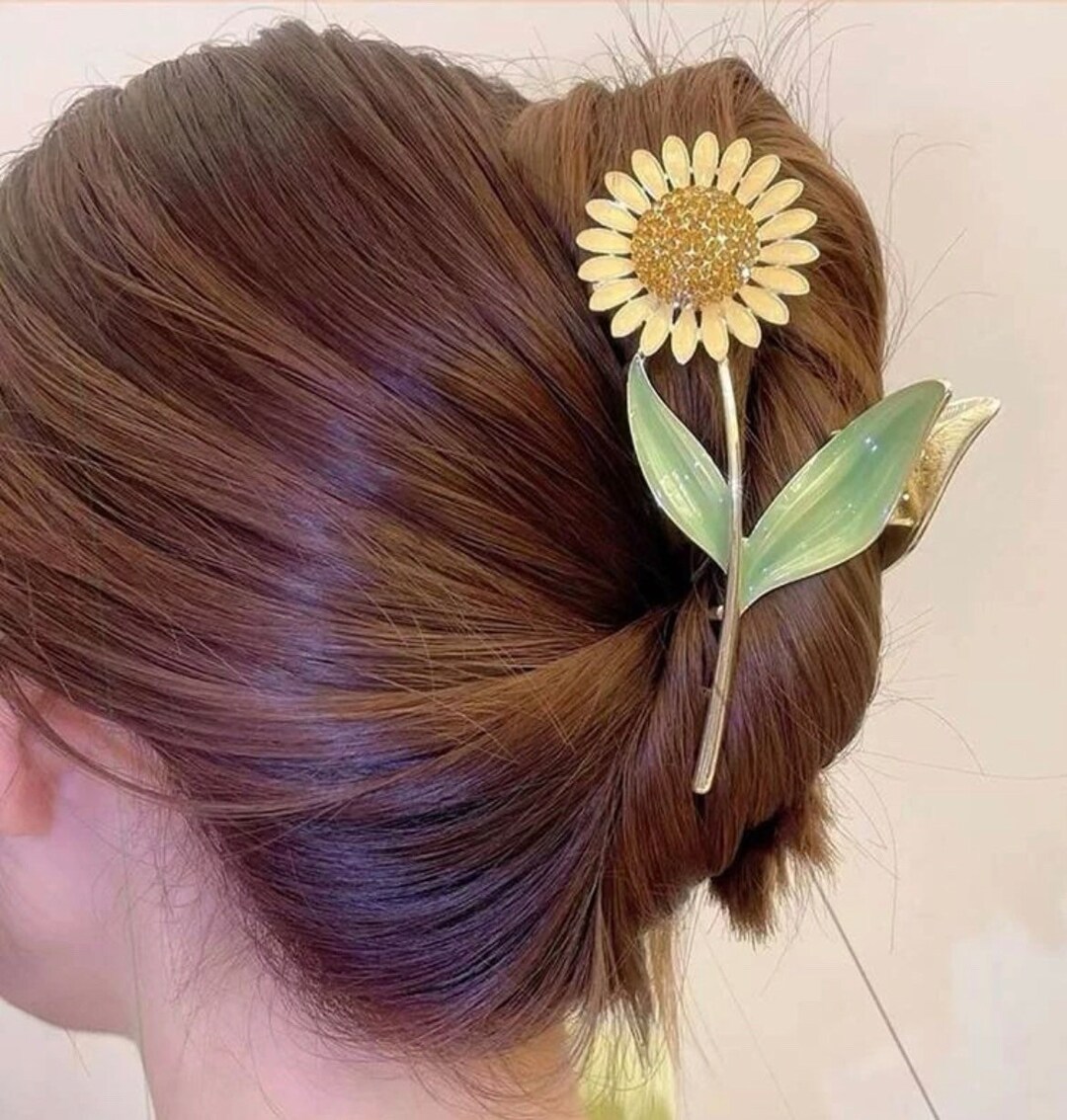 Elegant Sunflower Hair Clip, Minimal Flower Hair Claw, Aesthetic French ...