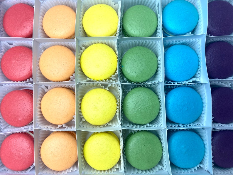 Rainbow Macaron Cookies /bestseller Party Macarons in Delicious ...