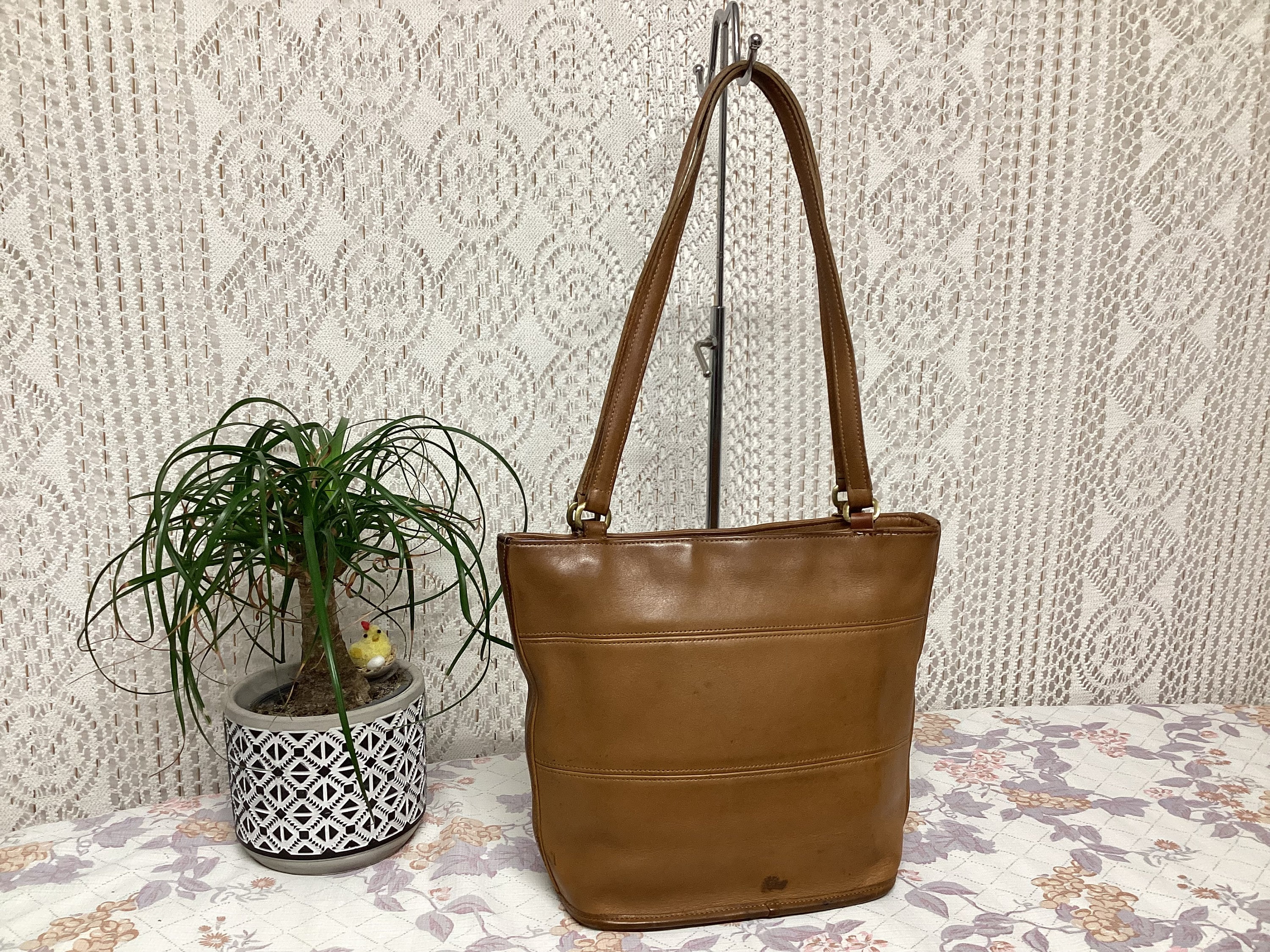 Coach Vintage Brown Leather Tote Bag Women's Handbag Tribeca Coach Vintage Brown Leather Tote Bag Women's Handbag Tribeca