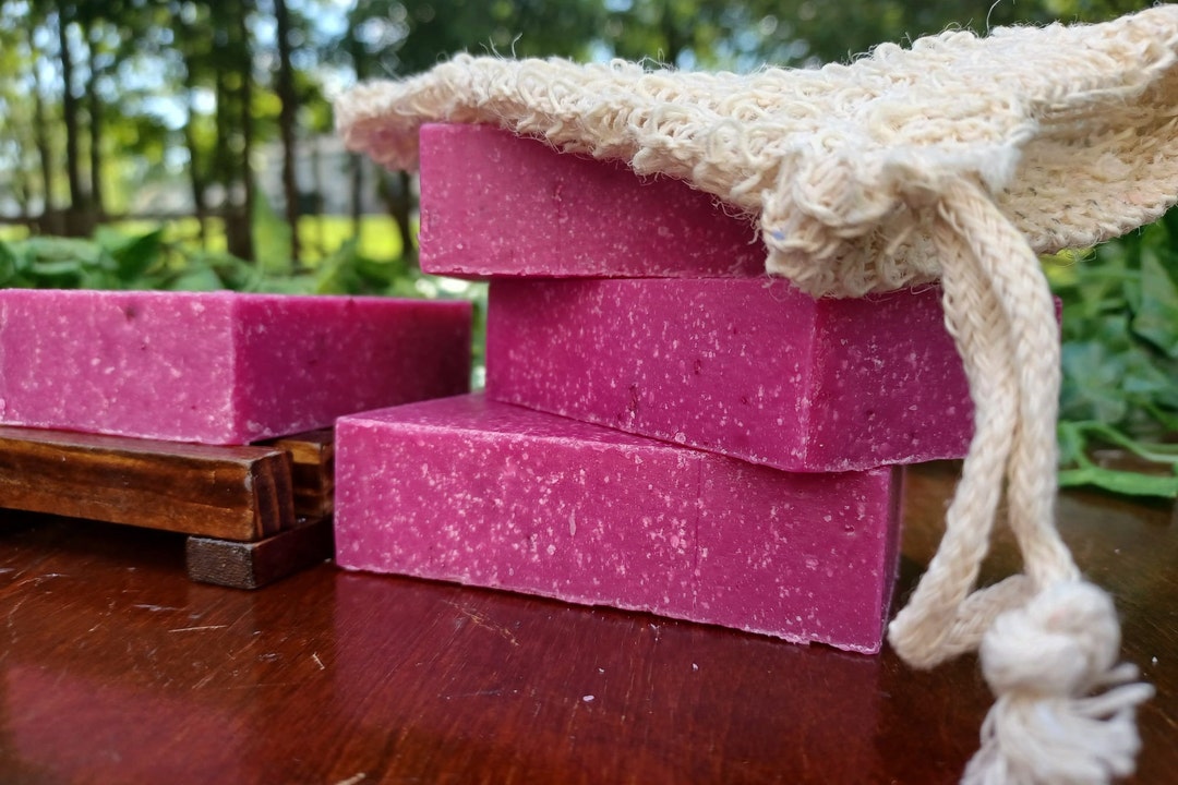 Exfoliating Cold Processed Soap Bar / Cleanses & Lathers Well / Madi's ...