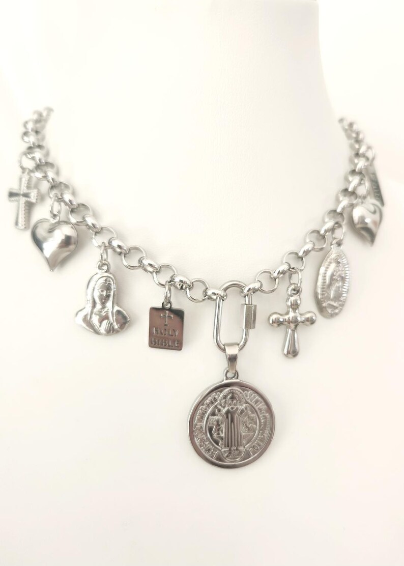 Collar Medalla San Benito • Dijes Religiosos de Plata • Joyería ...