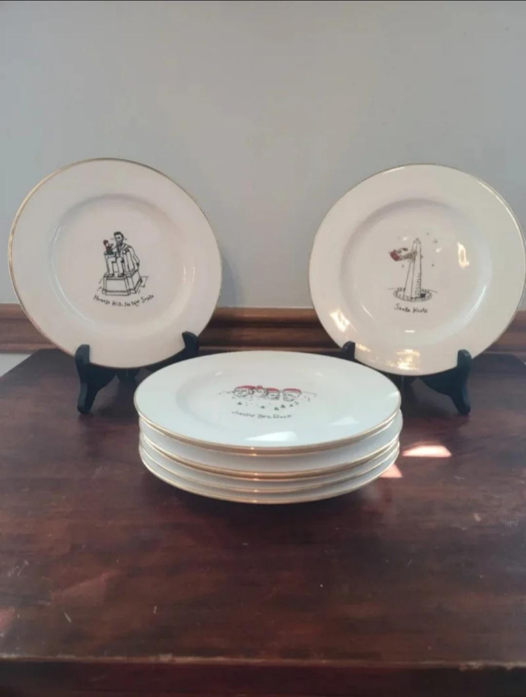 Vintage Merry Masterpiece Christmas America Edition Plates - Etsy